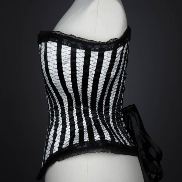 Exhibition: The Modern Corset Renaissance. Chapter 1 | The ...